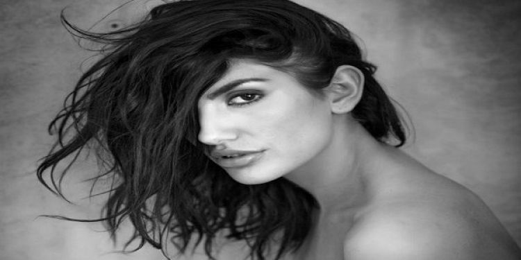 Deretan bintang porno ini mengakhiri hidupnya dengan bunuh diri