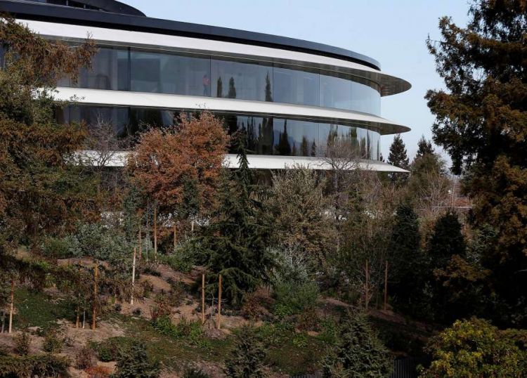 Desain bagus, gedung baru Apple Park ini justru cederai karyawan