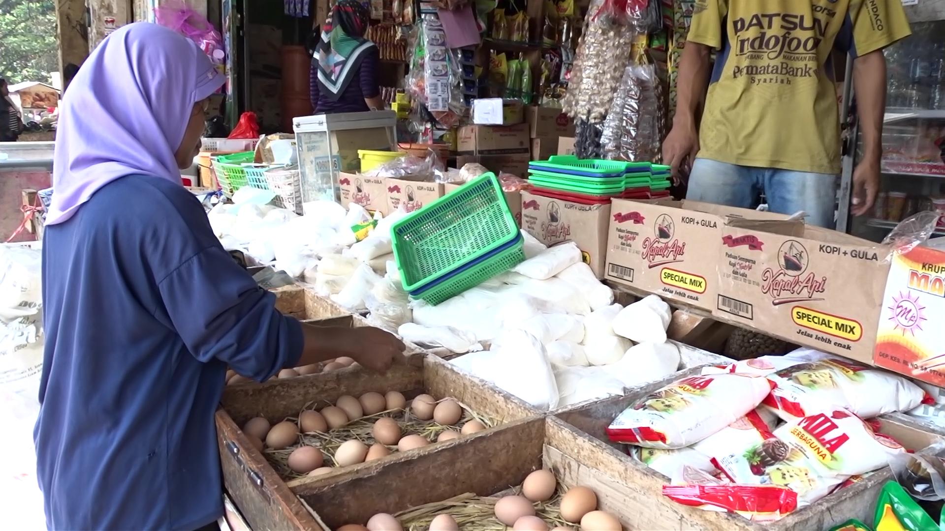 Harga telur ayam melambung tinggi, ini 3 penyebabnya