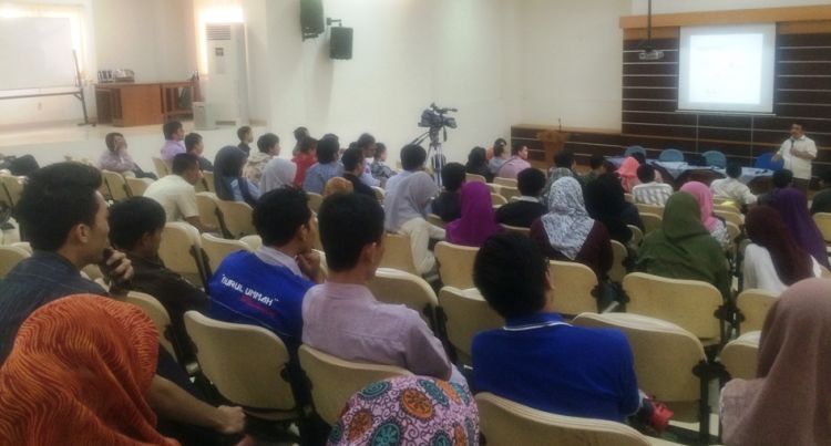 Ngaku cinta produk dalam negeri? Pakai jejaring sosial buatan lokal Ngaku cinta produk dalam negeri? Pakai jejaring sosial buatan lokal