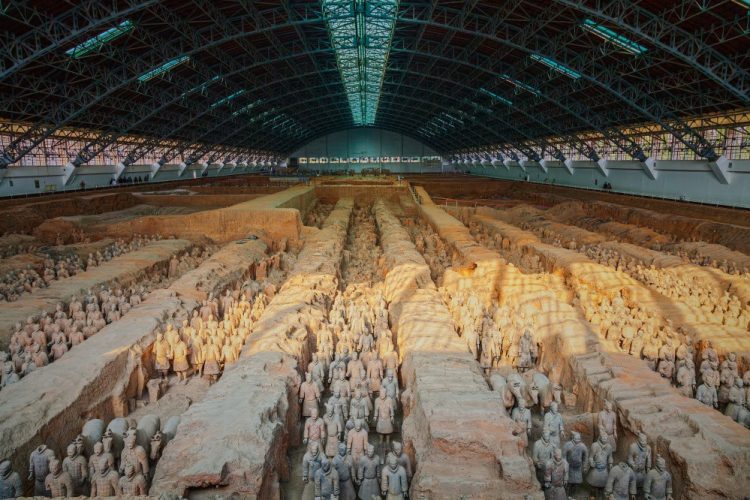10 Kisah misterius asal-usul monumen dunia yang tak banyak diketahui