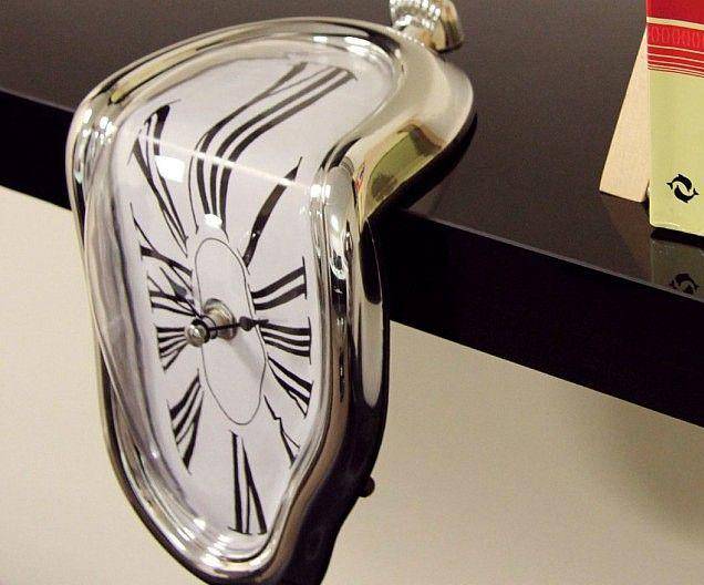 20 Desain jam langka yang unik abis, kamu minat punya?