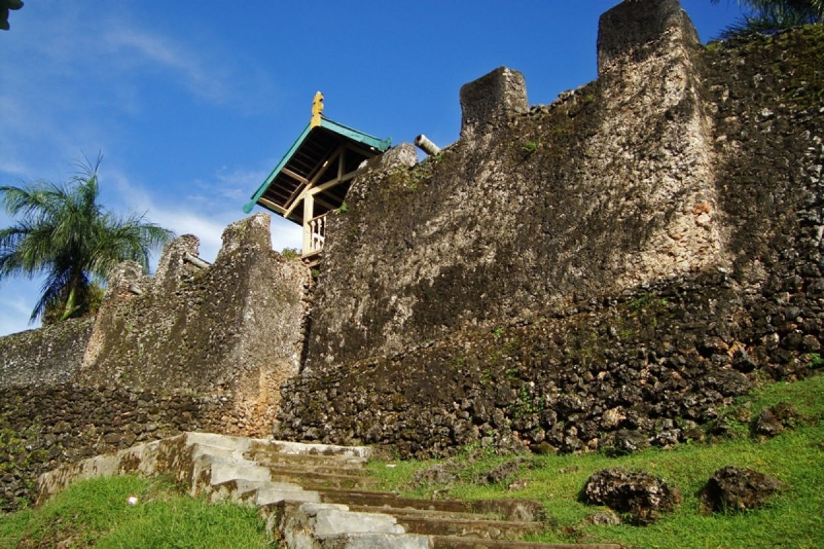See One of the World’s Biggest Fortresses in Indonesia!