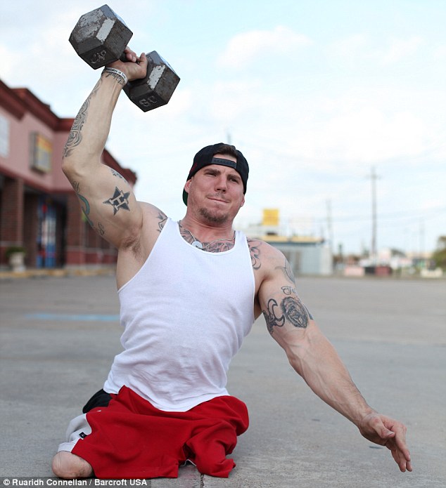 Zack Ruhl, cowok tanpa kaki yang kuat angkat beban hingga 190 kg