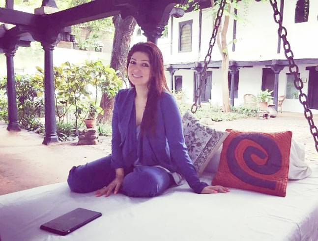 10 Foto cantiknya istri Akshay Kumar yang awet muda meski usianya