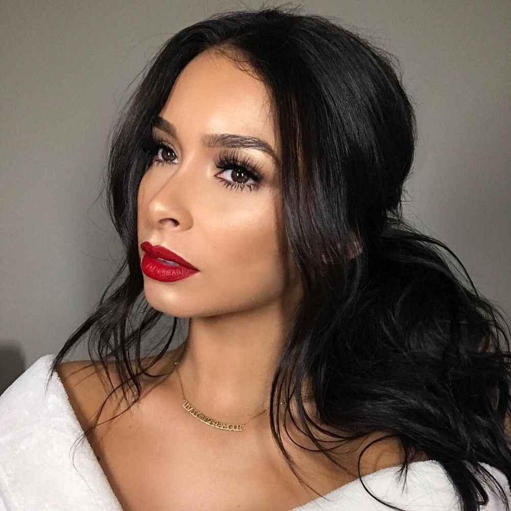 10 Pesona Jessica Caban, kekasih Bruno Mars yang jarang terekspos