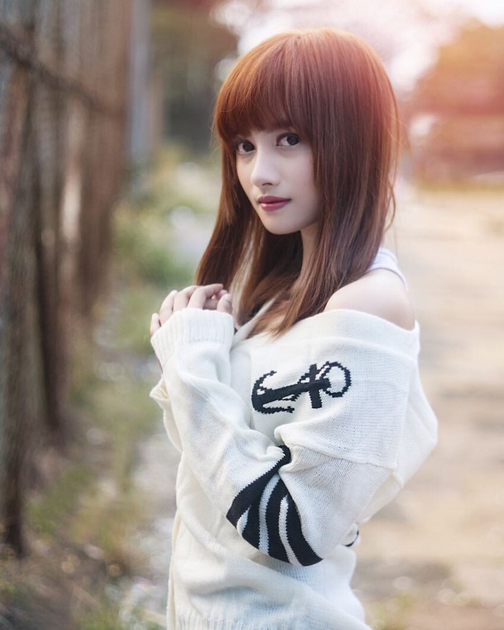 10 Gaya terbaru 'si kasir cantik' Siti Rohmah, cantik bak seleb K