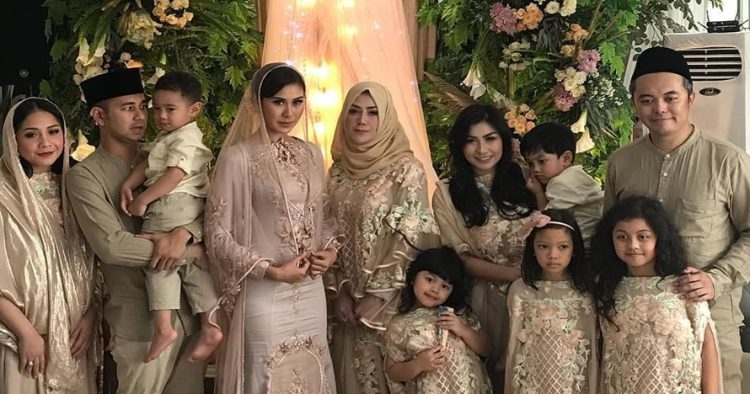 6 Momen pengajian Syahnaz menjelang hari pernikahan, penuh haru