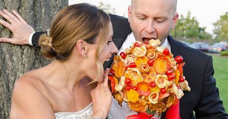 Bukan bunga, buket pernikahan ini antimainstream & bisa dimakan