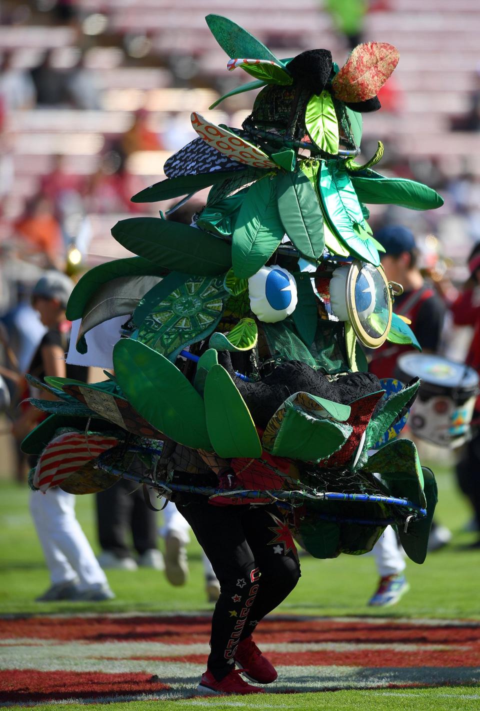 Potret 7 maskot tim olahraga terburuk, bikin geleng-geleng kepala