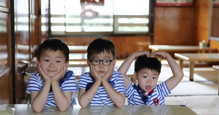 Masih ingat Song Triplets? Ini 10 potret terbarunya yang makin ganteng