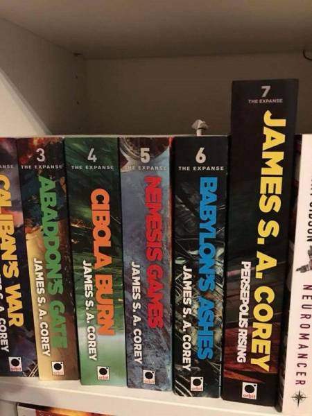 10 Tampilan benda tak rapi ini dijamin bikin kamu KZL