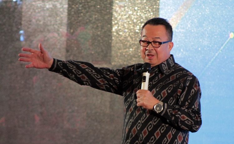 Guru besar UI ini didapuk sebagai penulis terbaik 2018, ini alasannya