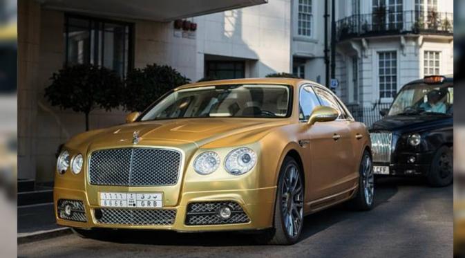 5 Mobil ini dimodifikasi memakai emas, harganya bikin melongo