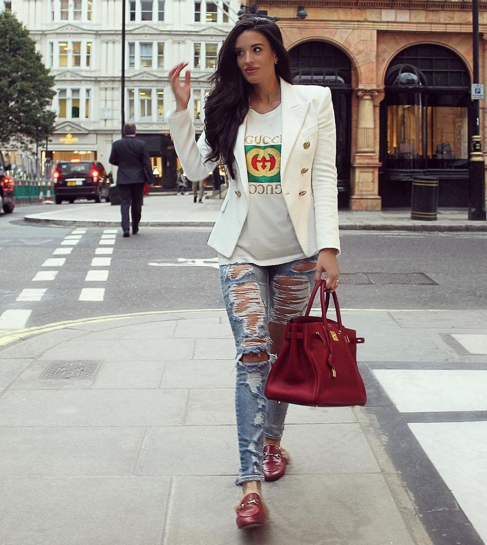 10 Potret istri Felipe Caicedo, model cantik sering pamer kemewah