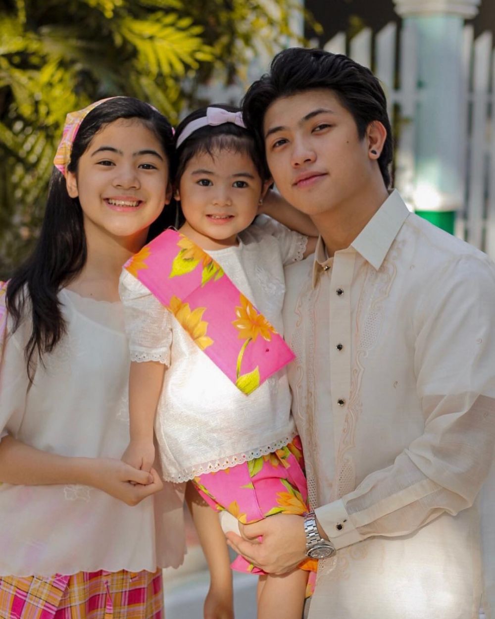 10 Potret kompak Ranz Kyle & Niana, kakak-adik dancer top