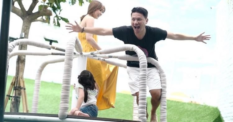 6 Momen seru liburan Gisel & Gading Marten bareng Gempi di Bali