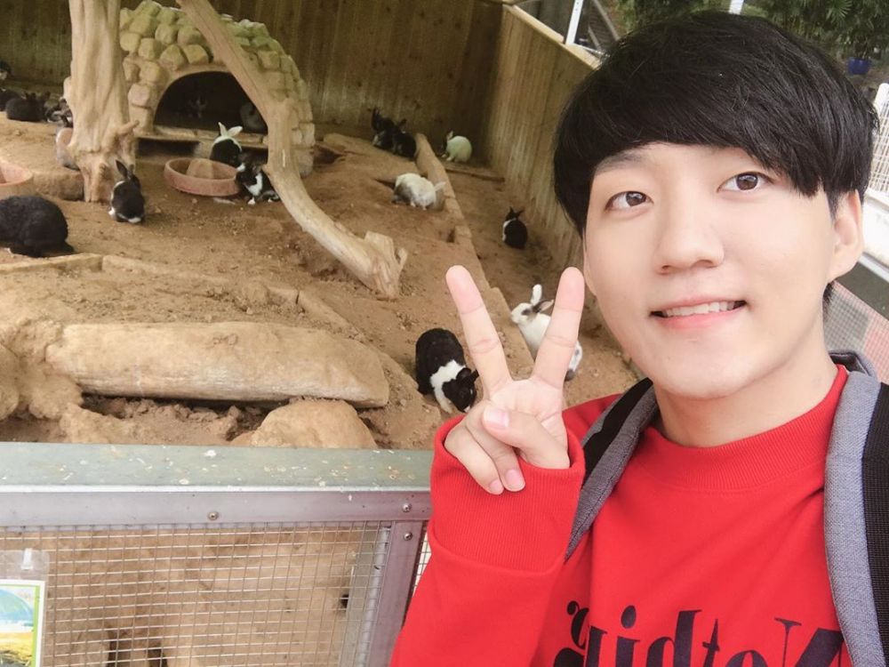 8 Potret Jay Kim, YouTuber Korea yang memutuskan jadi mualaf