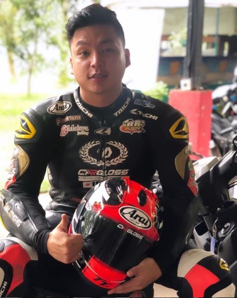 8 Potret pesona Eric Saputra, tunangan Atries Angel mantan Chef J