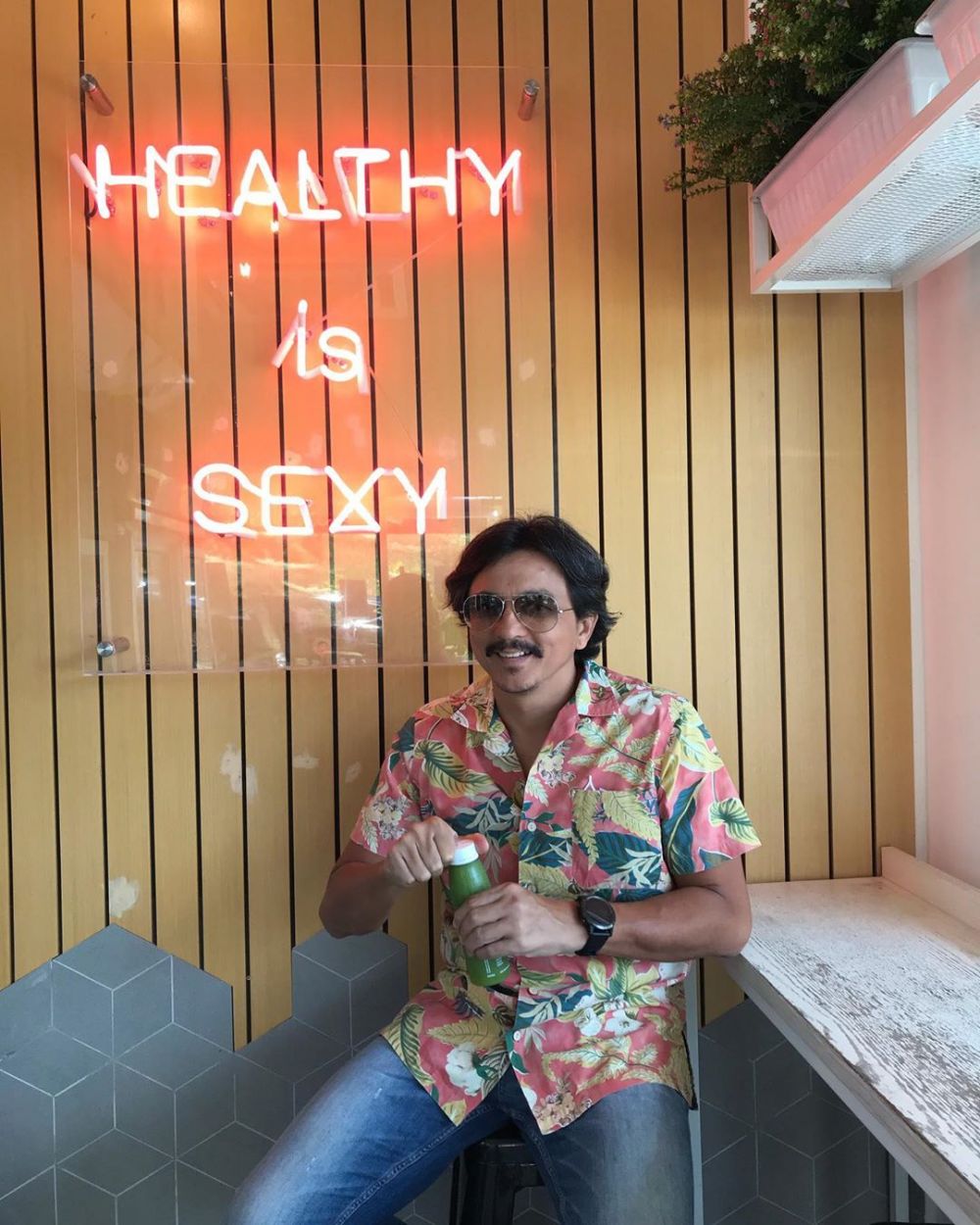 7 Potret terbaru Engku Emran, penampilannya jadi sorotan