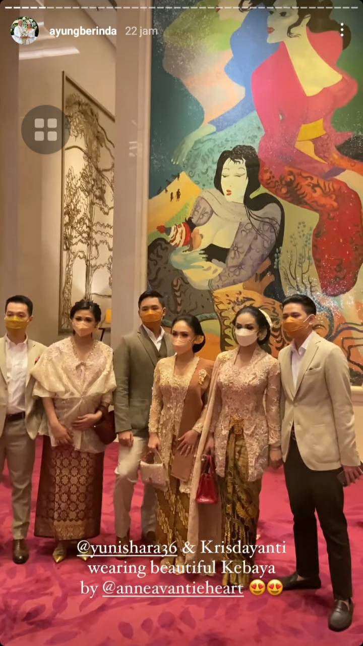 10 Gaya Yuni Shara di nikahan Atta dan Aurel, anggun maksimal