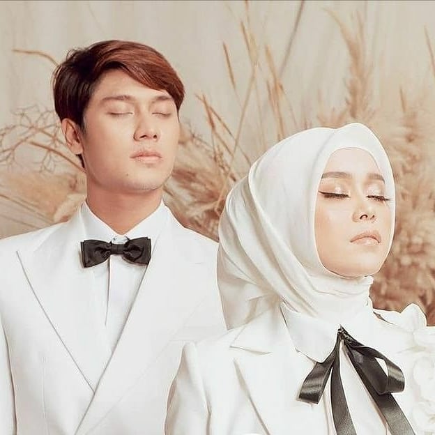 10 Potret prewedding terbaru Lesty Kejora dan Rizky Billar, kian