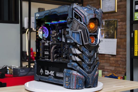11 Potret unik desain PC terinspirasi dari tokoh fiksi, ada Hellboy ...