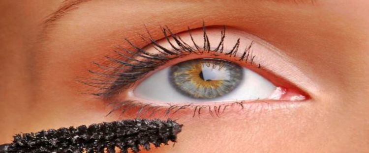 10 Rekomendasi maskara bening di bawah Rp 150 ribu, bikin lentik alami