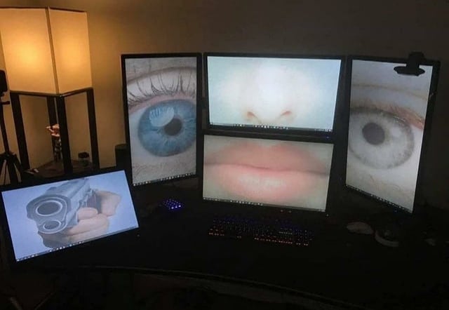 11 Potret unik modifikasi pada monitor gadget, jadinya lebih canggih ...