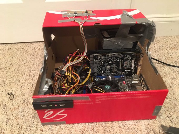 11 Potret nyeleneh rakit PC dari komponen bekas, hasilnya bikin takjub ...