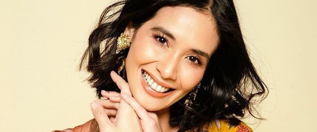 6 Rahasia wajah cerah Marsha Timothy, jaga kecantikan dengan vita