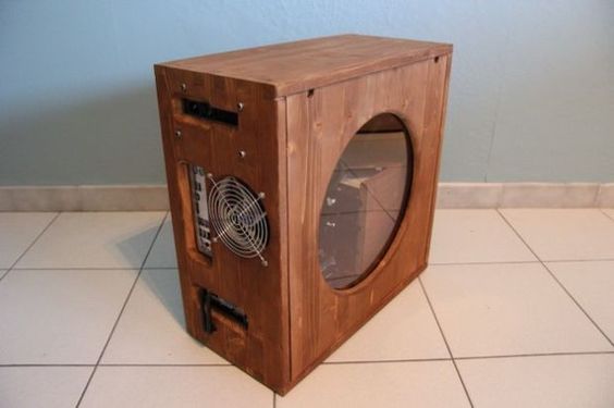 11 Ide kreatif pakai casing komputer berbahan kayu, estetik & menarik ...