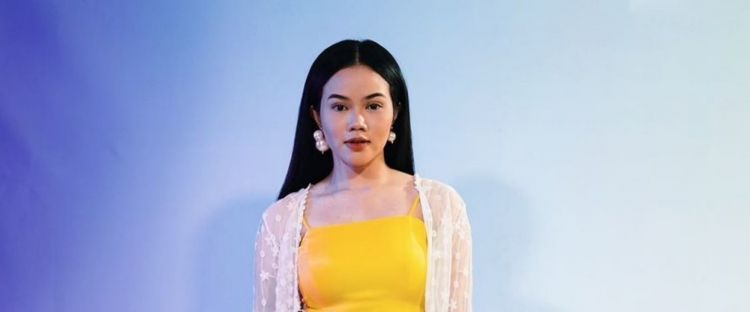 Yura Yunita hapus makeup saat manggung, tak malu pamer bekas jerawat
