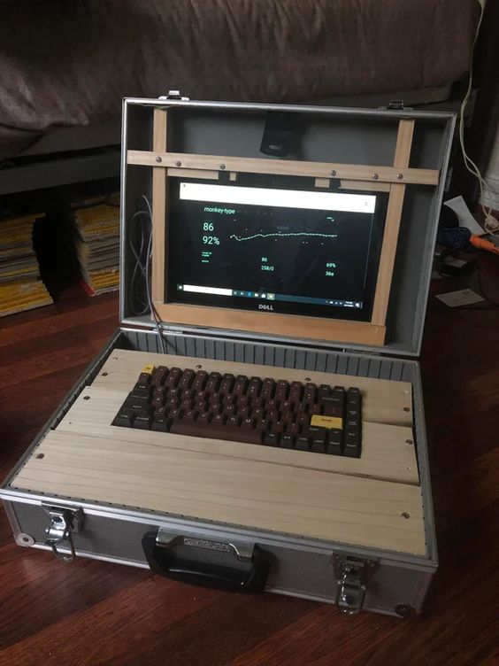 11 Modifikasi casing laptop dengan bahan kayu, tampil elegan & estetik ...