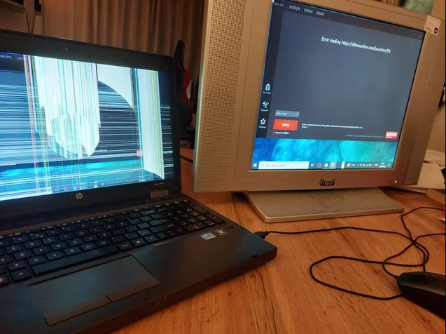 11 Potret nyeleneh restorasi layar monitor PC, nggak perlu dibongkar ...