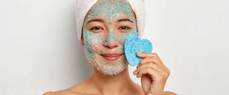 7 Cara menggunakan face scrub agar wajah jadi cerah, pakai 2x seminggu