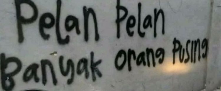 15 Peringatan 'harap pelan-pelan' di jalan ini absurd abis, bikin ...