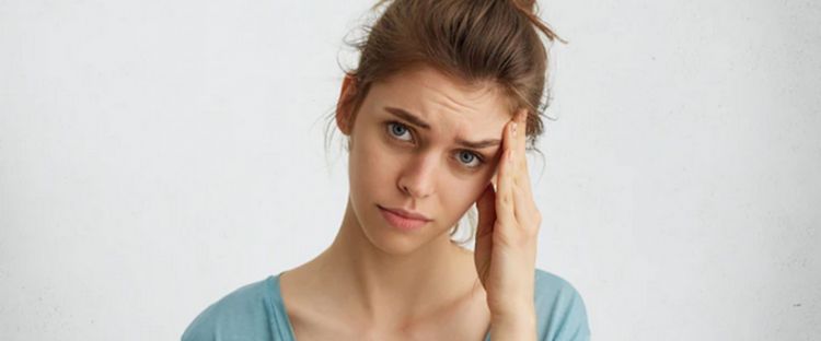 Cara Mudah Menghilangkan Bengkak Pada Mata Ini Hanya Dengan 3 Pijatan