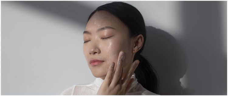 7 Manfaat mengikuti step skincare rutin ala Korea, dapat mencegah ...