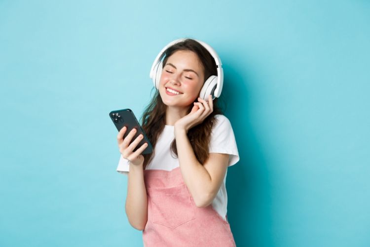 7 Rekomendasi aplikasi pemutar musik, bisa diputar secara offline ...