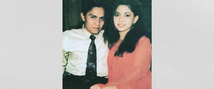 Model wanita pose bareng Gusti Randa ini sudah 30 tahun eksis di ...