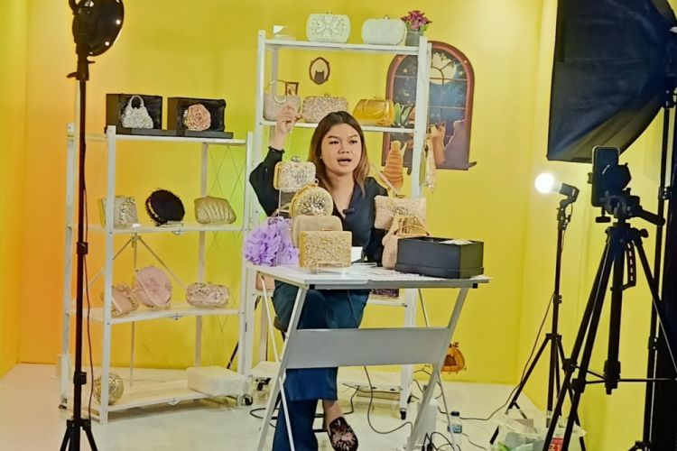 Mengenal Pops Shop, platform social commerce untuk kolaborasi kreator ...