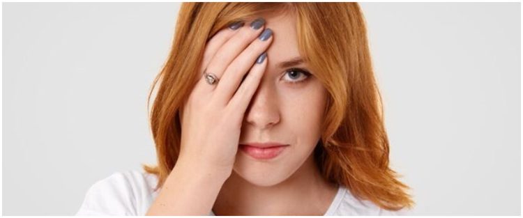 Nggak Perlu Eye Patch Begini Trik Hilangkan Kerutan Dan Mata Panda