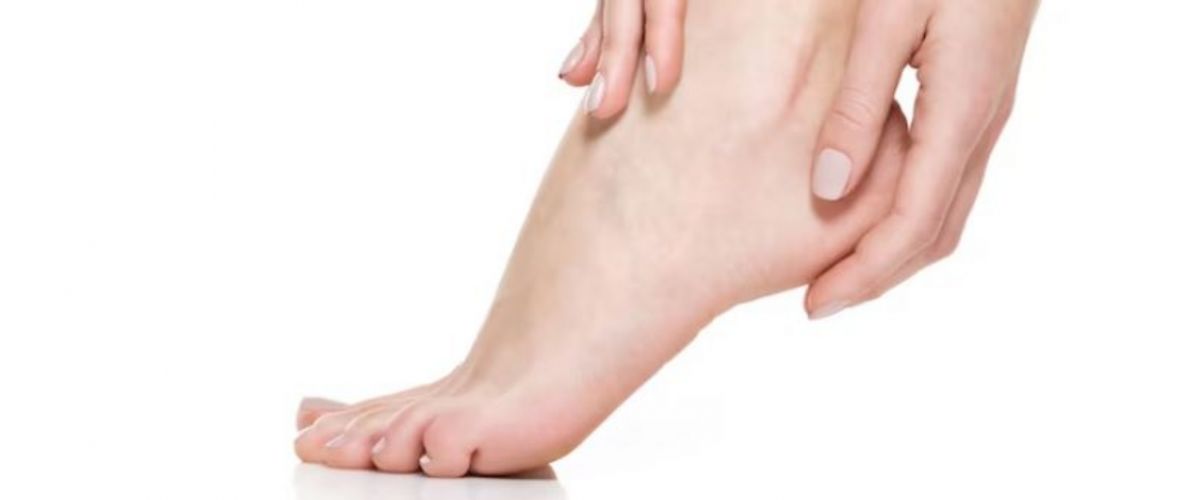 Cara memutihkan mata kaki hitam dan kapalan cuma pakai 1 bahan minuman ...