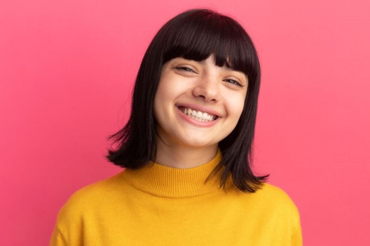 This kitchen waste can whiten yellow crusty teeth, here's how to make ...