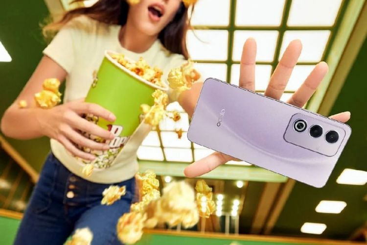 Uji ketangguhan Oppo A3 Pro 5G bikin ngilu, dilempar sampai dilindas ...