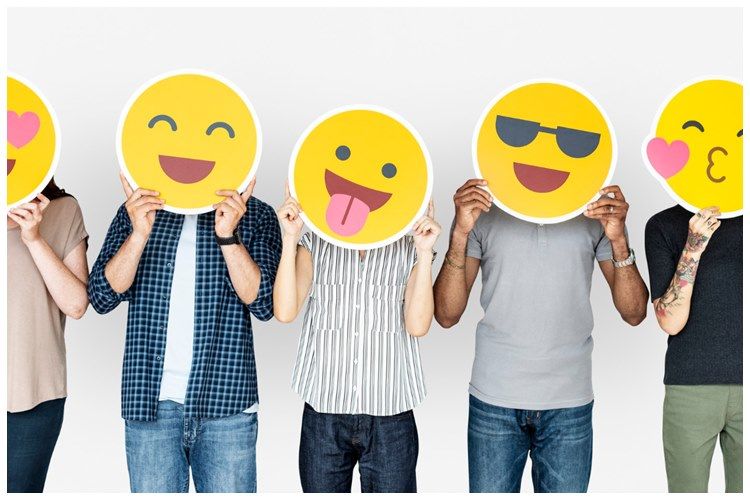 [KUIS] Emotikon yang paling sering dipakai saat chat ini tunjukkan ...