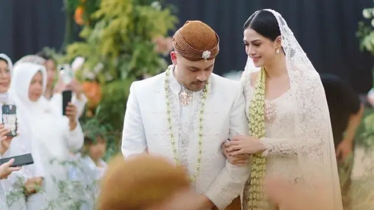 9 Potret pernikahan Hana Saraswati dan Justin Harijawan, penuh keharuan dan kebahagiaan