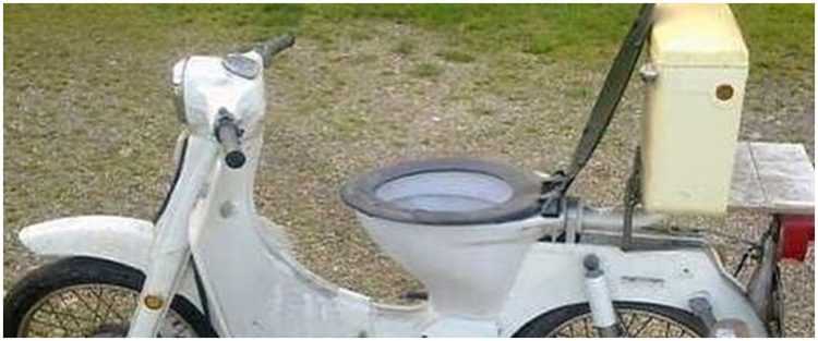 [KUIS] Kamu hobi naik motor? Cari tahu bentuk jok motor yang sudah ...