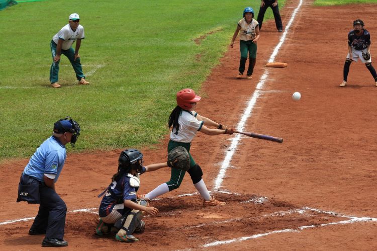 Teknik pukulan dalam softball: Panduan lengkap untuk pemain